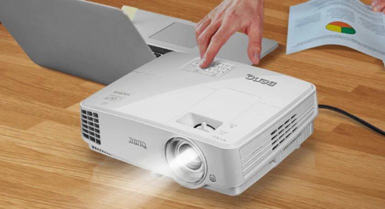 BenQ Projector : 4K, Home Theater, DLP HD - Projector Leader